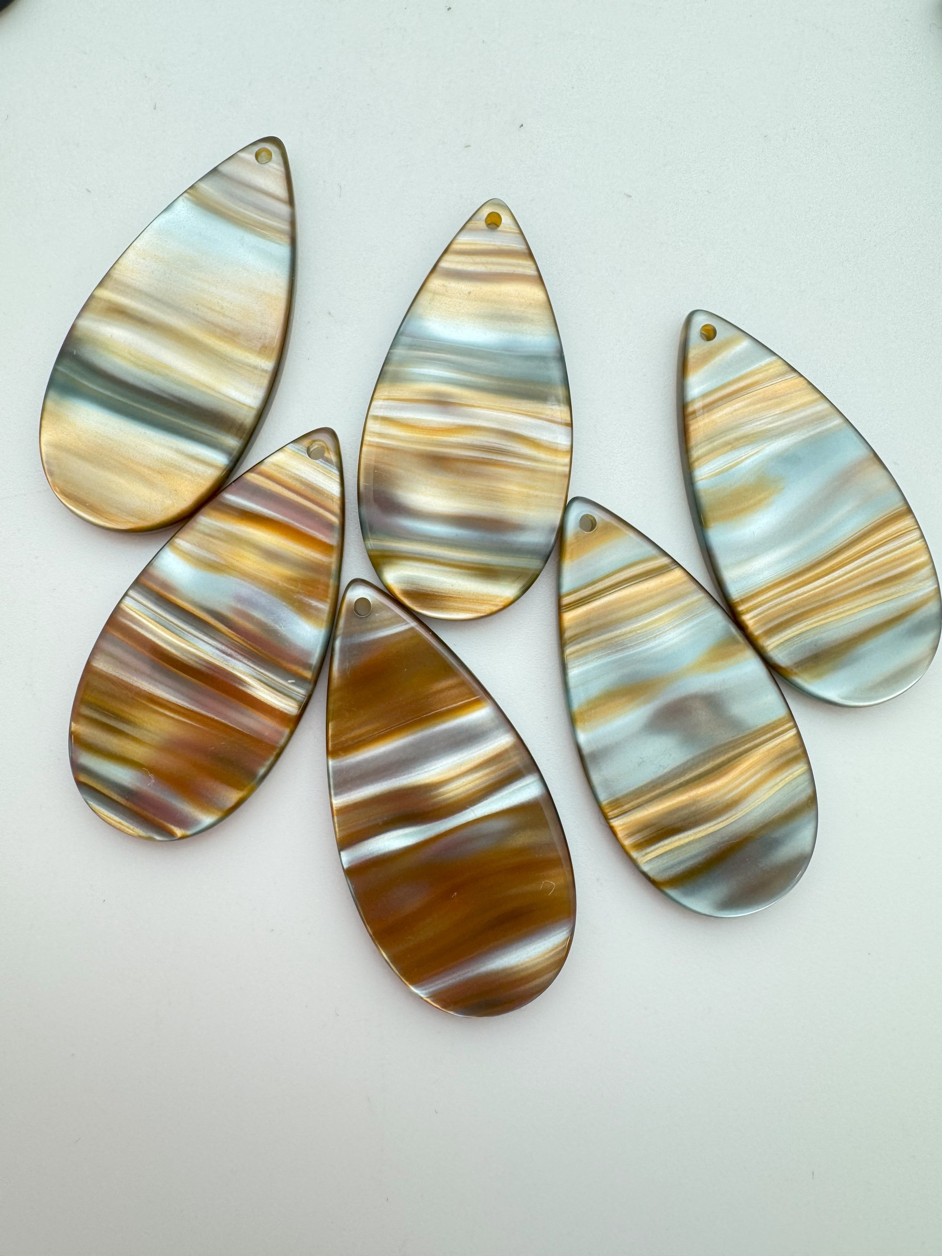 Tear Drop Laser Cut 46mm Sunset Marble Colorado | Ava Motherwell Collection